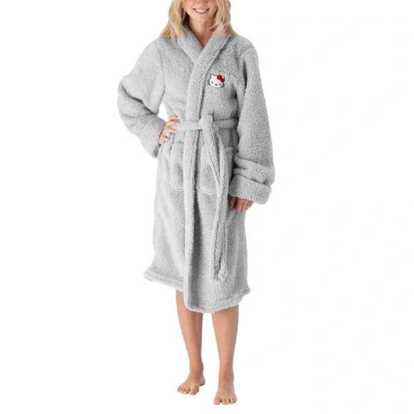 Intimates & Sleepwear | Hello Kitty Plushy Robe | Poshmark